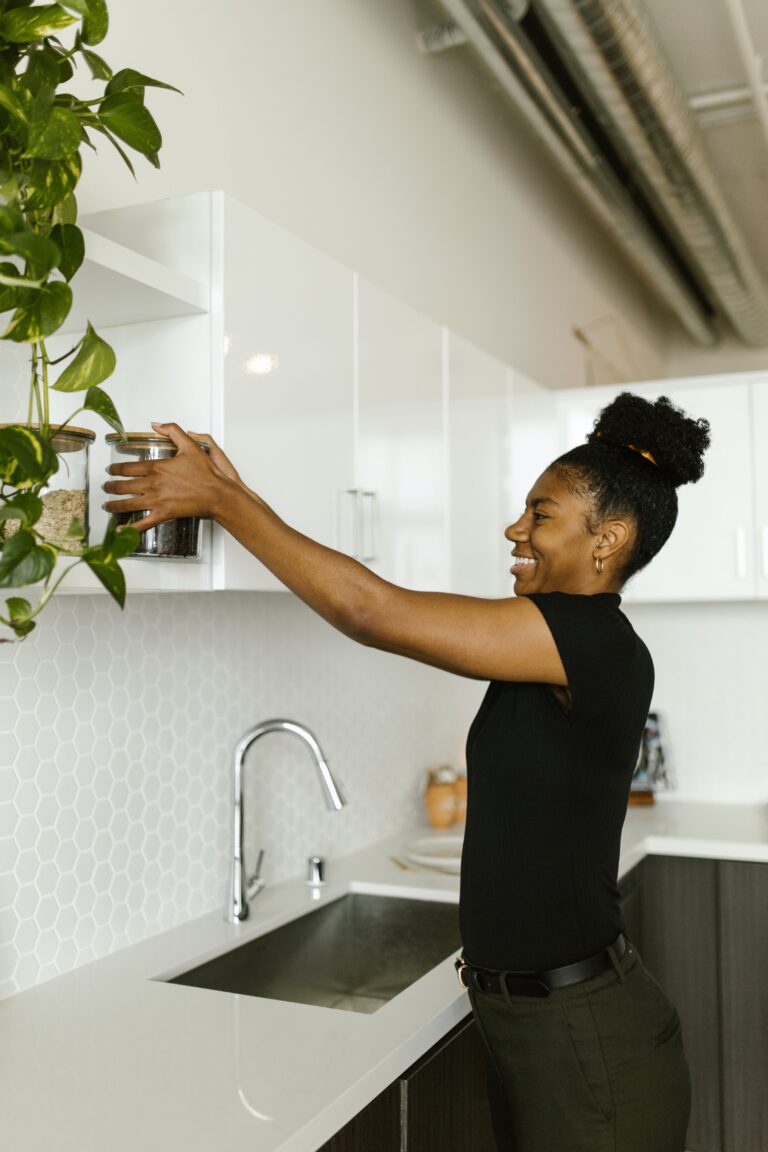 A Complete Guide to Glass Splashbacks : 10-Step Ultimate Guide